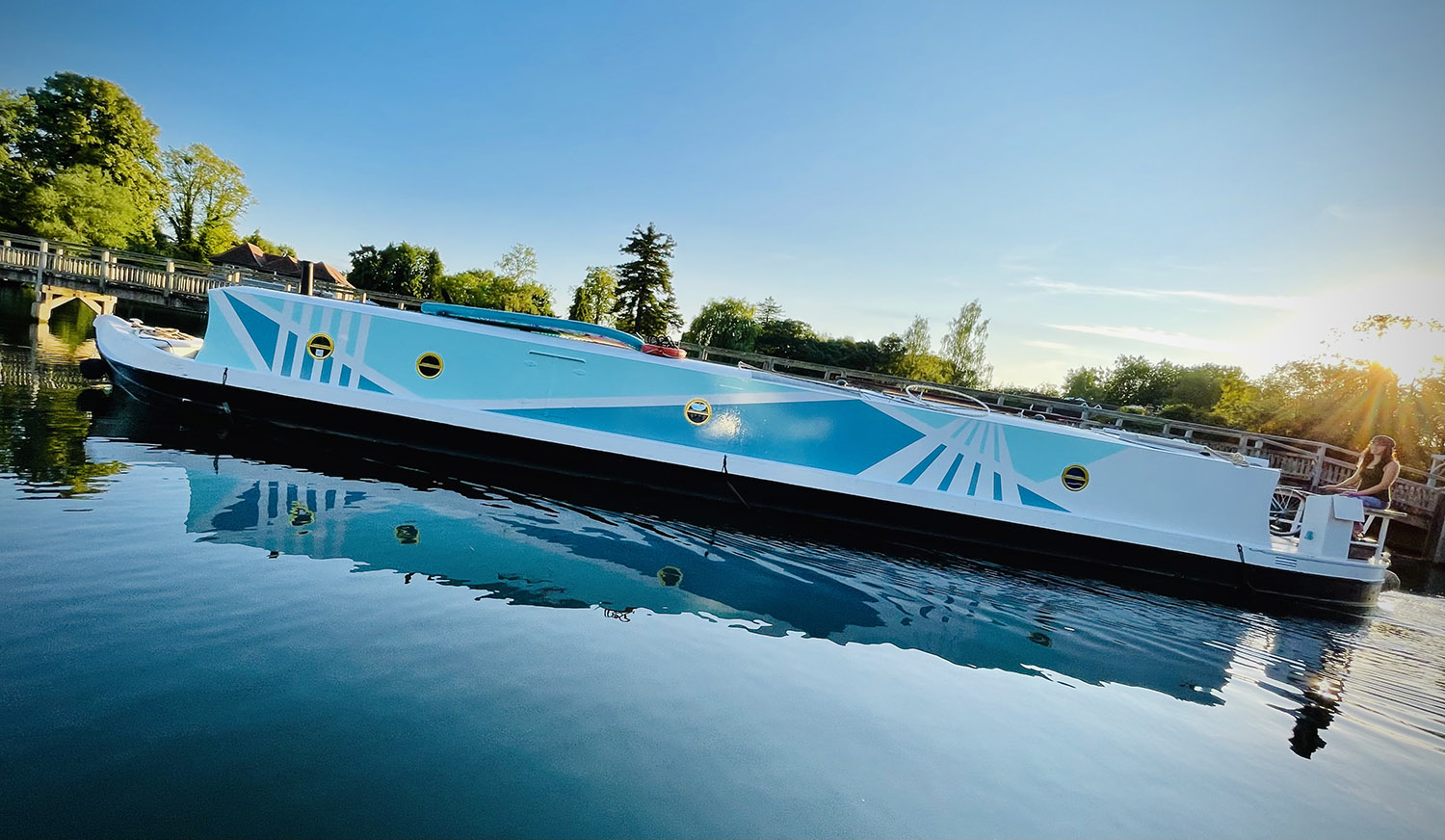 FOR SALE: Quirky 58ft Liveaboard Narrowboat!